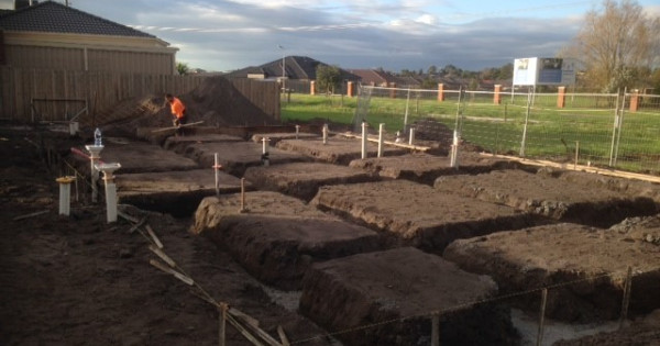 Vertical Shutters for Walls and Columns